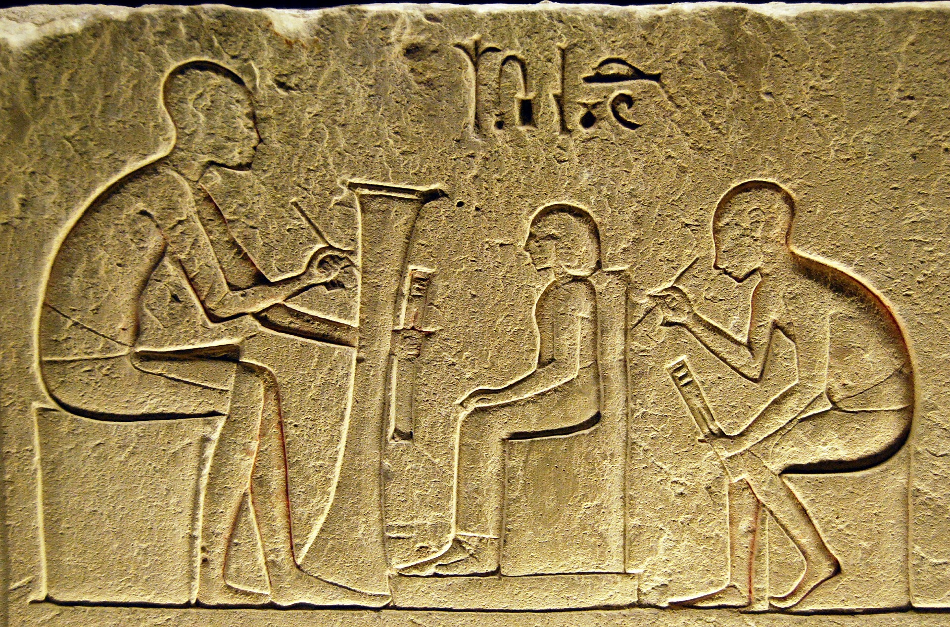 !Estudia Letras Clásicas y entra en las culturas de antaño!
