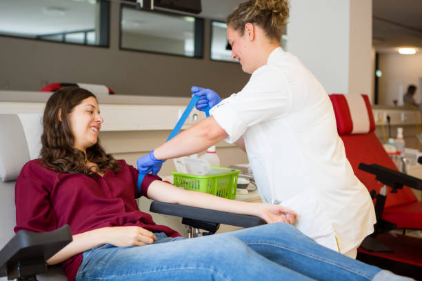 Capacítate para extraer muestras de sangre como flebotomísta